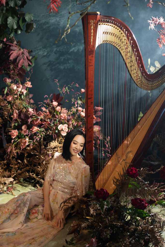 Debbie & Jessica Portraiture - Axioo